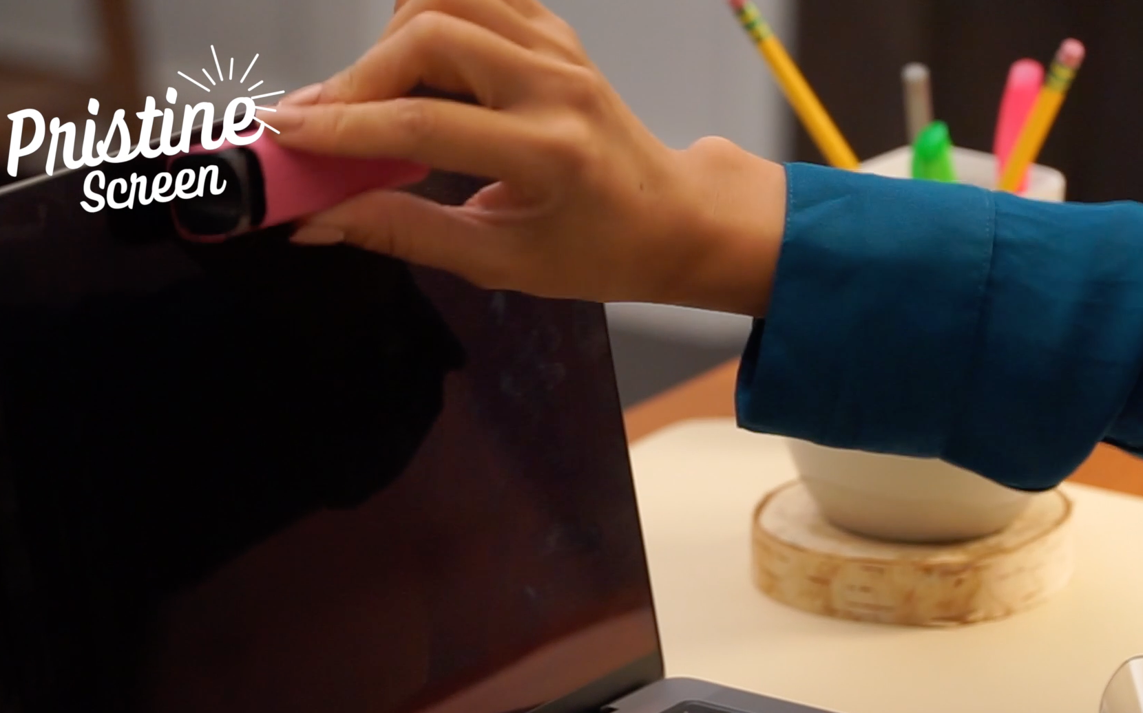 Pristine Screen - All in One Screen Cleaner and Wipe (Set of 4)